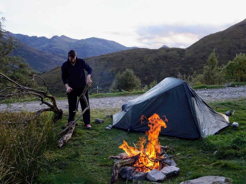 Wild Camping: The Complete Beginner's Guide (2023)